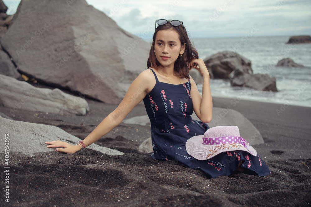 Beach photoshoot with a beautiful balines girl on the beach "Pantai ...