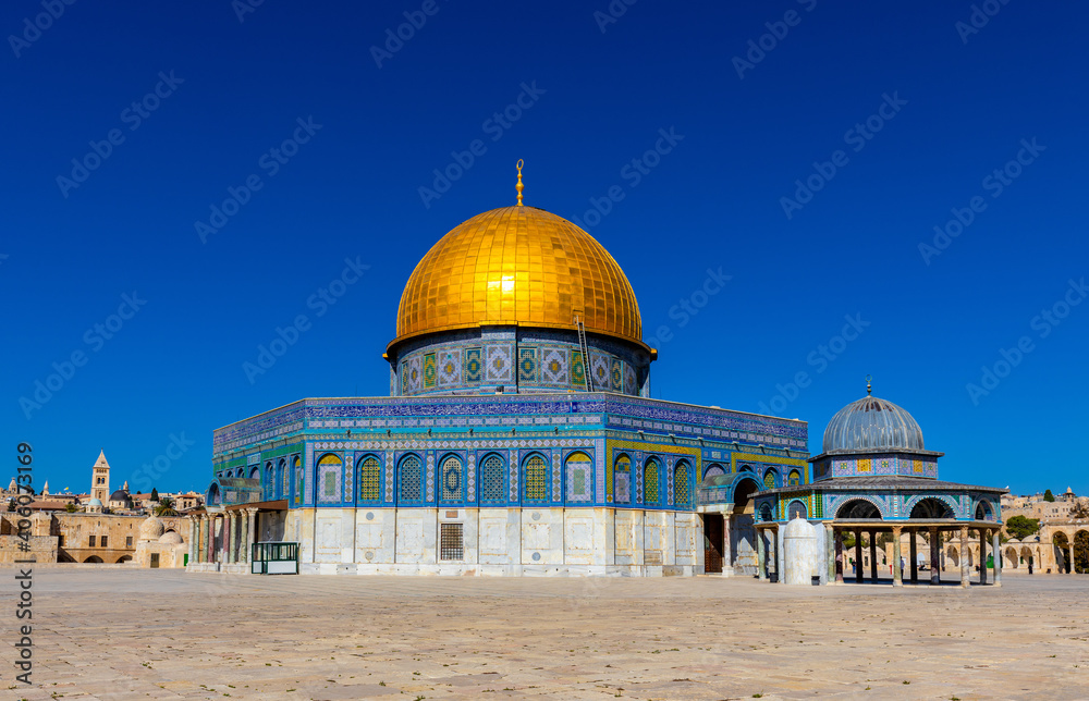 Dome of the Rock Islamic monument and Dome of the Chain shrine on ...