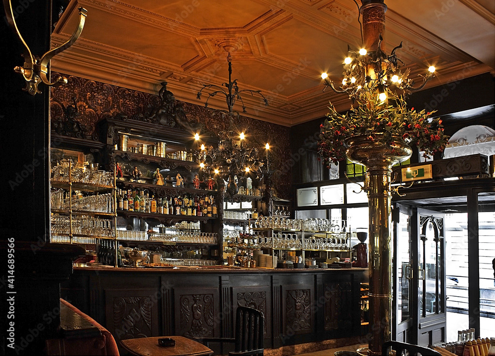 Interior of the Art Nouveau restaurant Café Le Cirio (1886). Art ...