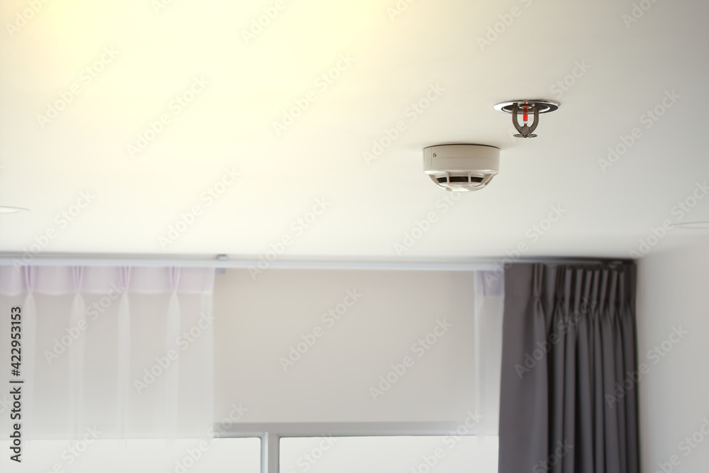 Smoke detectors sensor and water sprinkler, Automatic fire ...