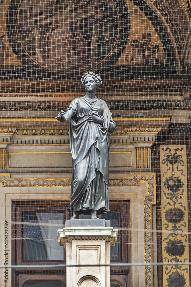 Neo-Renaissance style Vienna State Opera (Wiener Hofoper, 1868 ...
