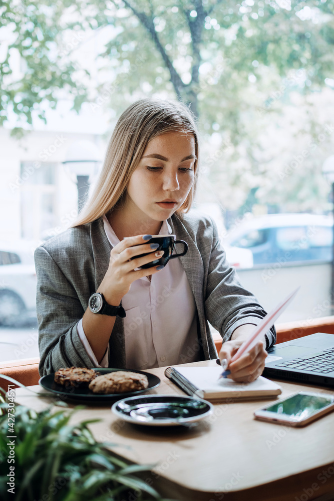 Photo Stock Student to do list, planning tools, organize plans ...