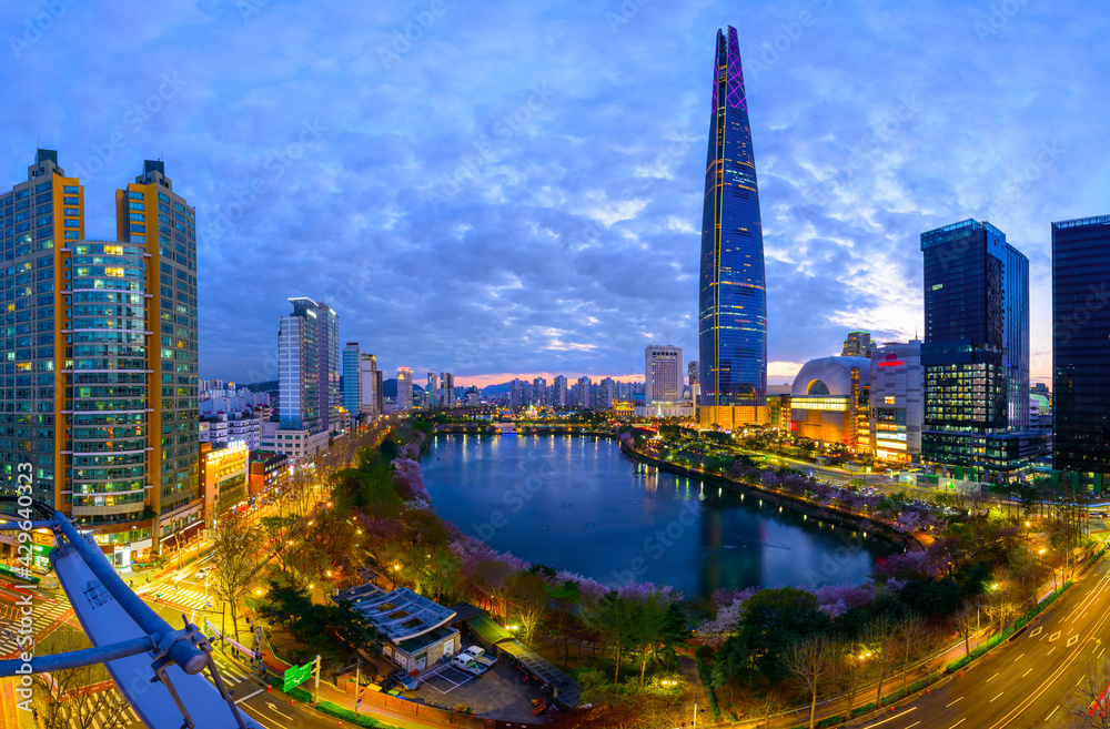 Jamsil bridge over Han River against Seoul Skyline at night in South ...