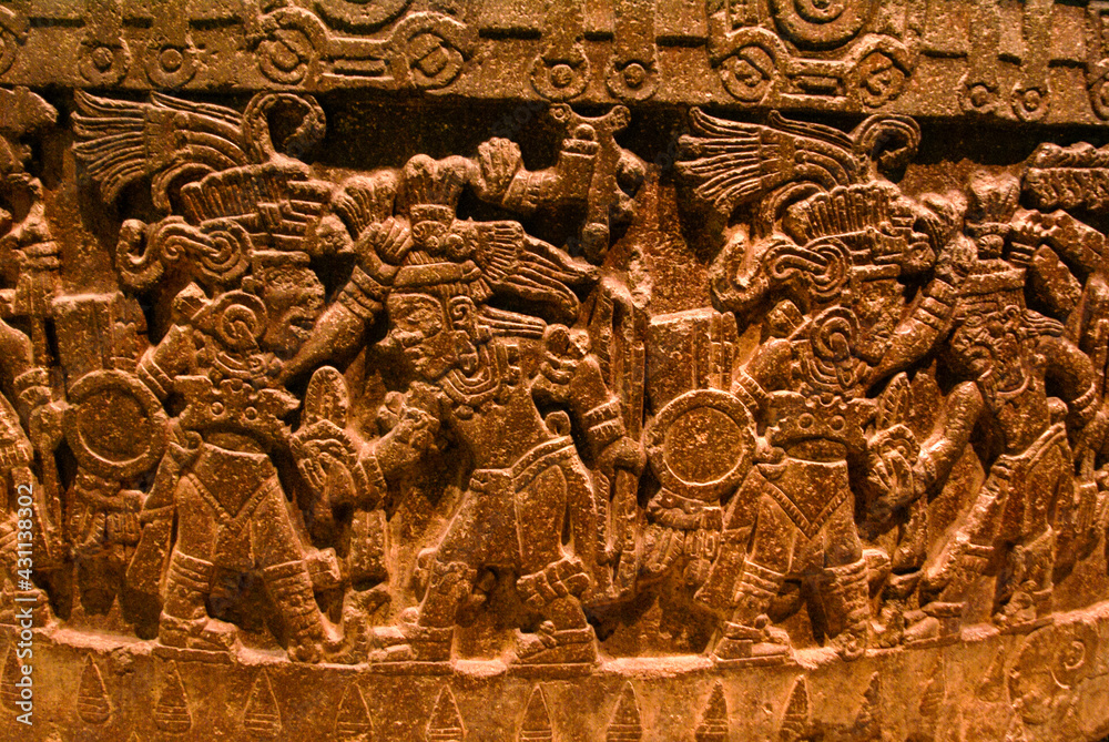 Temalacatl, monumento de Tízoc originario de Tenochtitlán. Museo ...