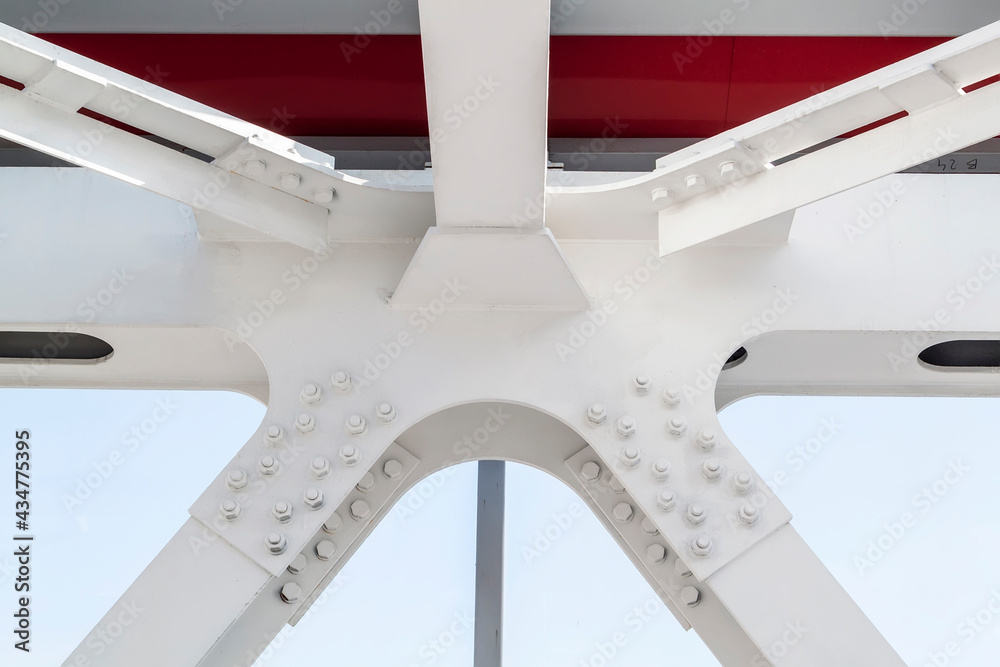 Connection of steel powerful straight crossbar, bridge connection ...