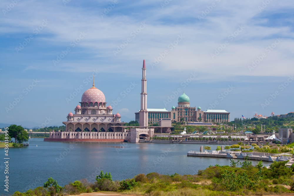 Putra Mosque in front of the office complex of the Prime Minister of ...