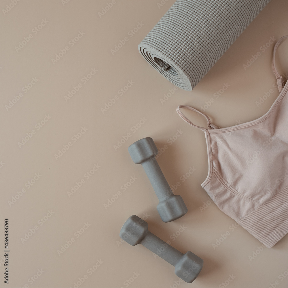 Aesthetic creative flat lay of yoga, fitness, workout training ...
