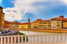 Ponte Solferino, Pisa, Italy Free Stock Photo - Public Domain Pictures