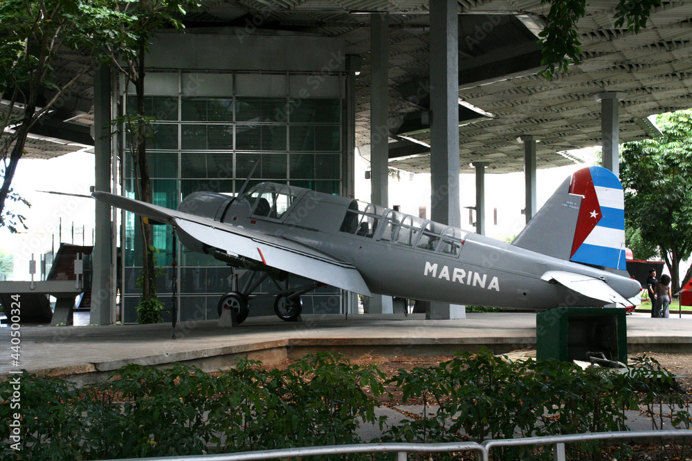 Foto Plane called Marina located in the Museum of the Revolution in ...