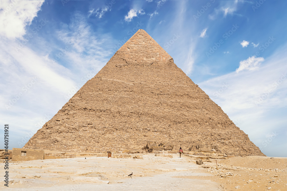 Pyramid of Khafre or of Chephren is second-tallest and second-largest ...