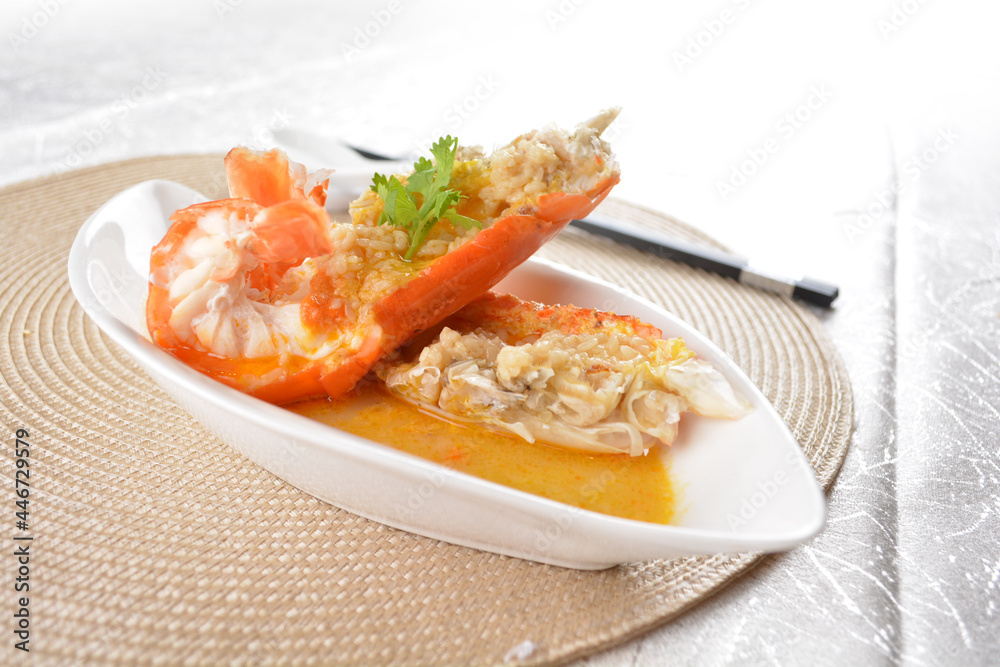 poached big fresh tiger prawn seafood with chinese herb and wine sauce ...