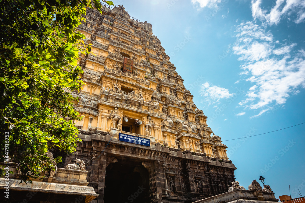 Entrance tower ( Gopuram) of Ekambareswarar Temple, Earth Linga ...