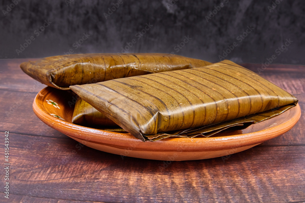 Comida típica mexicana, Tamales veracruzanos o jarochos, preparados con ...