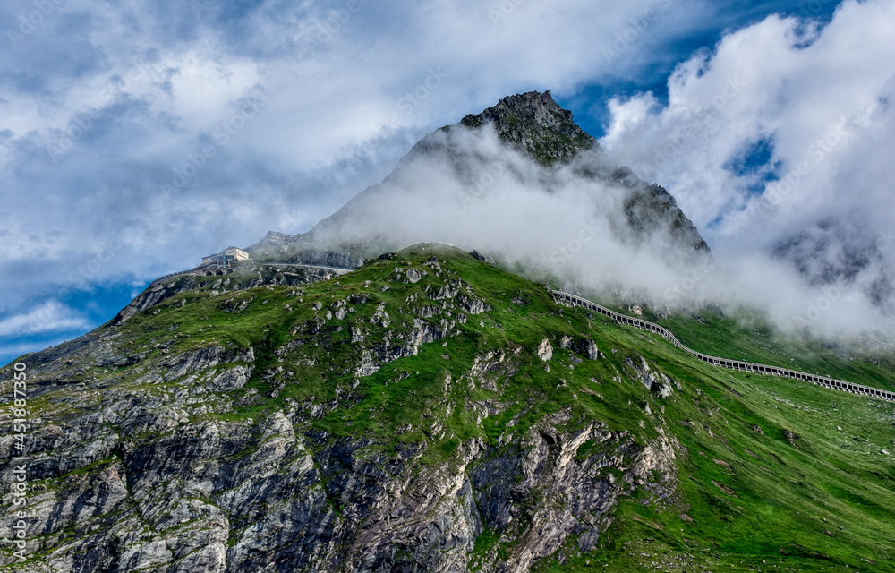 Foto de Stock Großglockner, Galerie, Hochalpenstraße, Lawinenschutz ...