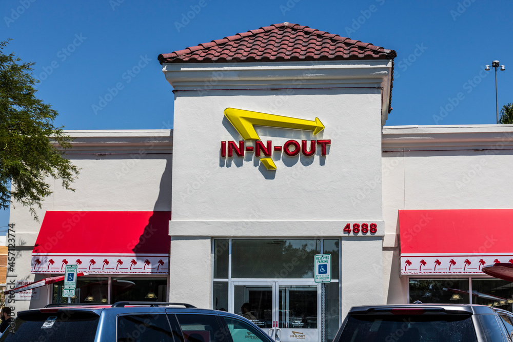 In-N-Out Burger Fast Food Location. In-N-Out is wildly popular in the ...
