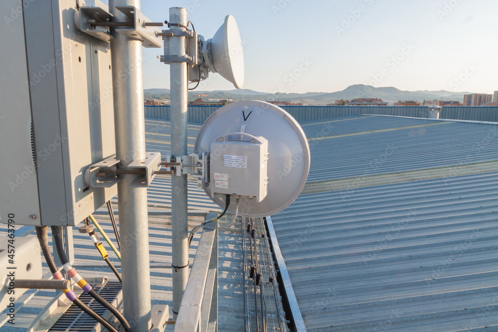 Foto de Stock telecommunications tower of different mobile phone, radio ...