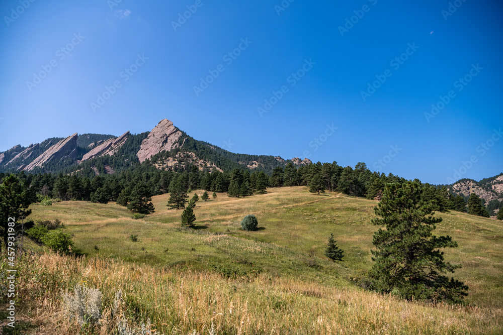 Beautiful scenery at the Chautauqua Park Hiking area. The famous ...