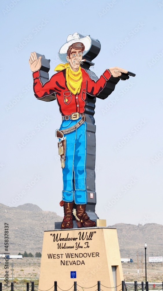 Stock-Foto „Wendover, Nevada, USA: Wendover Will is a neon cowboy sign ...