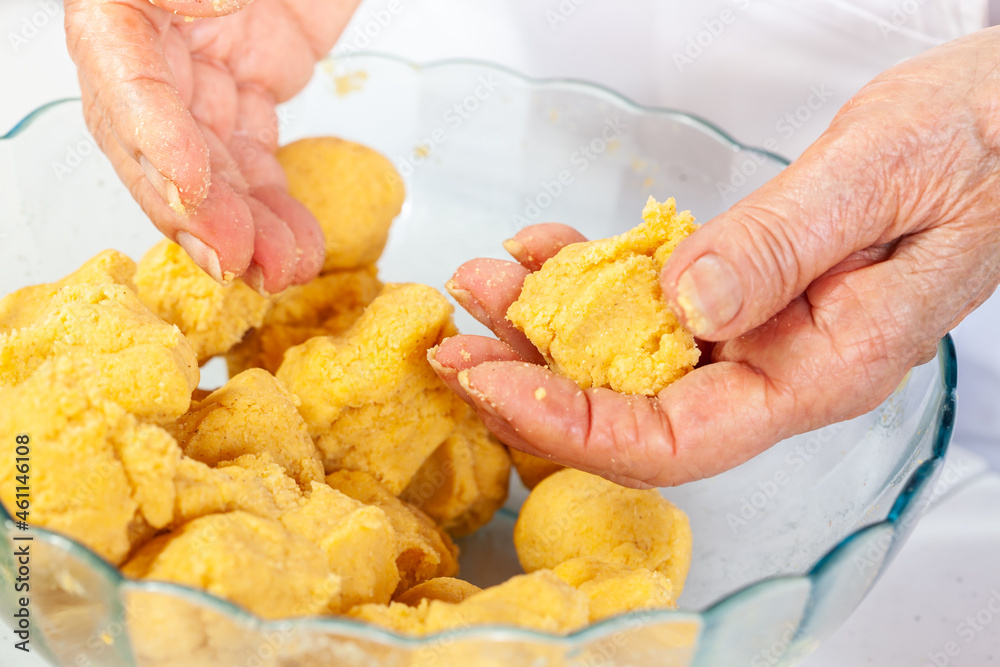 Preparation of the traditional dish from the Caribbean Coast in ...