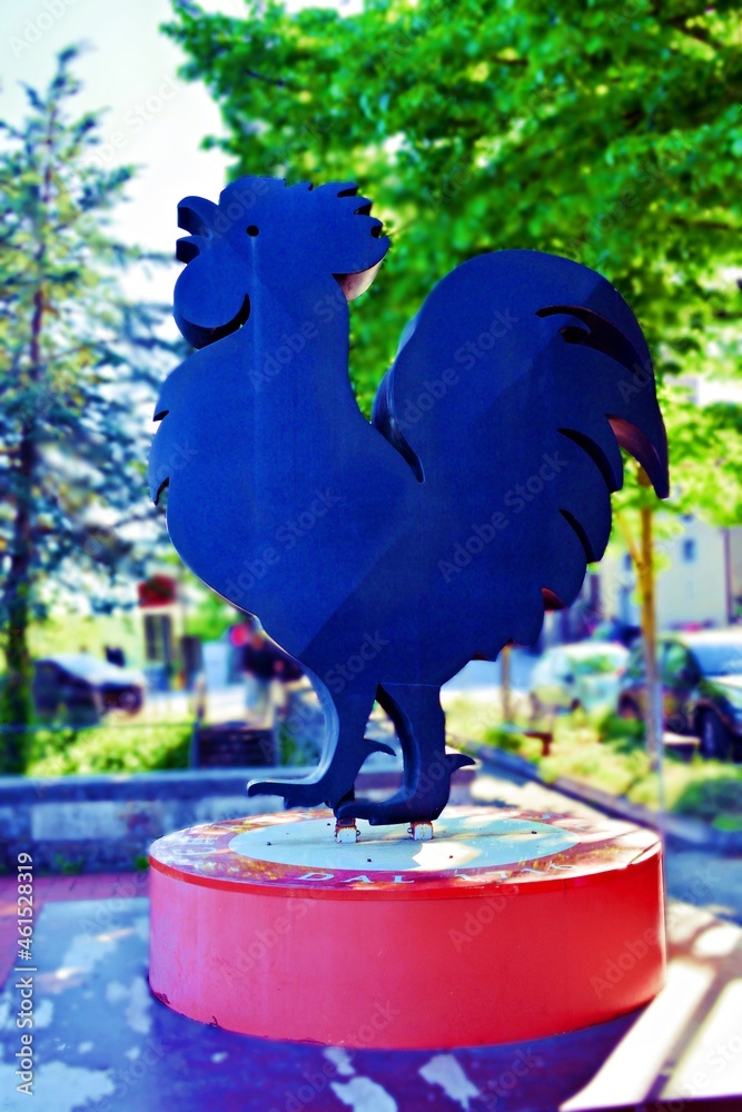 The Black Rooster, historical symbol of Chianti, adopted as a brand for ...