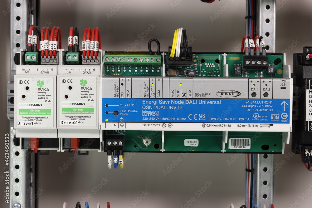 The lighting control module via the DALI bus and Led drivers installed ...