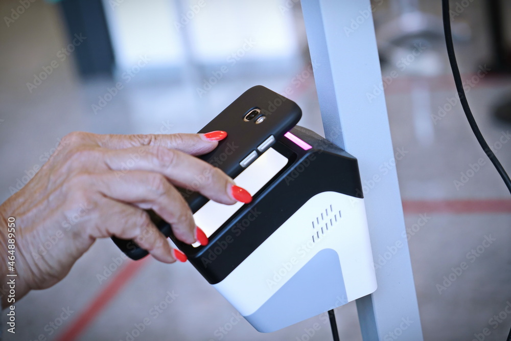 Green pass check using scanners placed at the entrance of a large ...