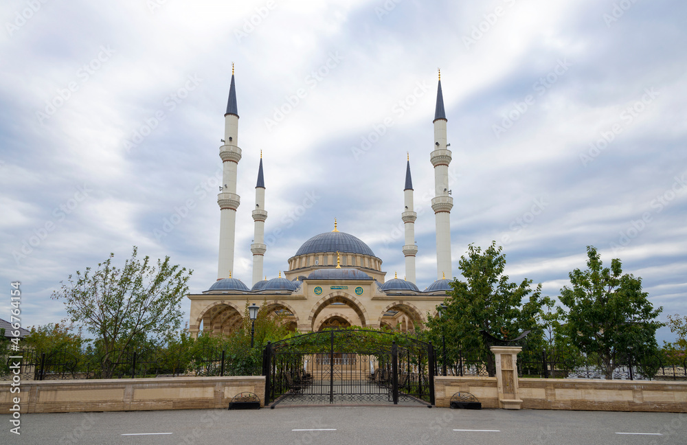 Sultan Delimkhanov Cathedral Mosque. Gudermes district, Chechen ...