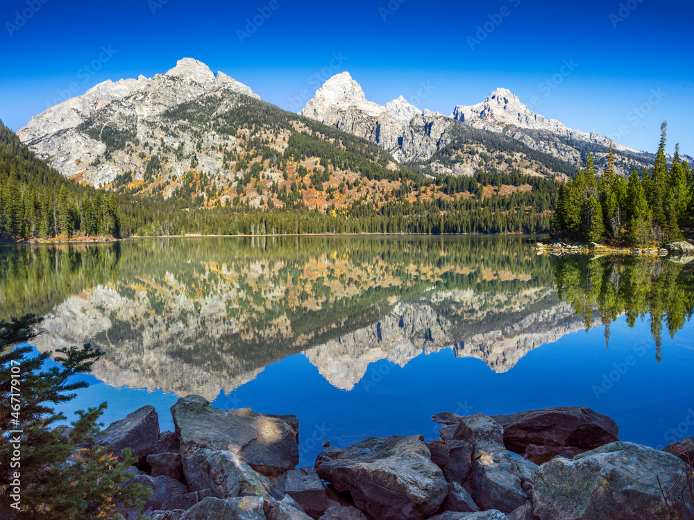 Taggart Lake hiking Trail, in the Grand Teton Mountains..Grand Teton ...