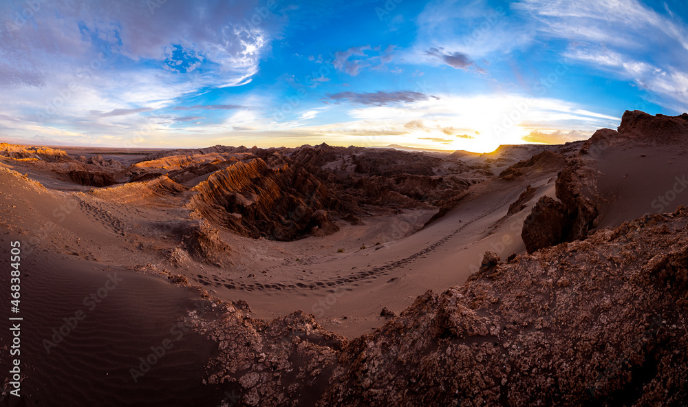 Dunas y Relieves del Valle de la Luna de San Pedro de Atacama. Chile ...
