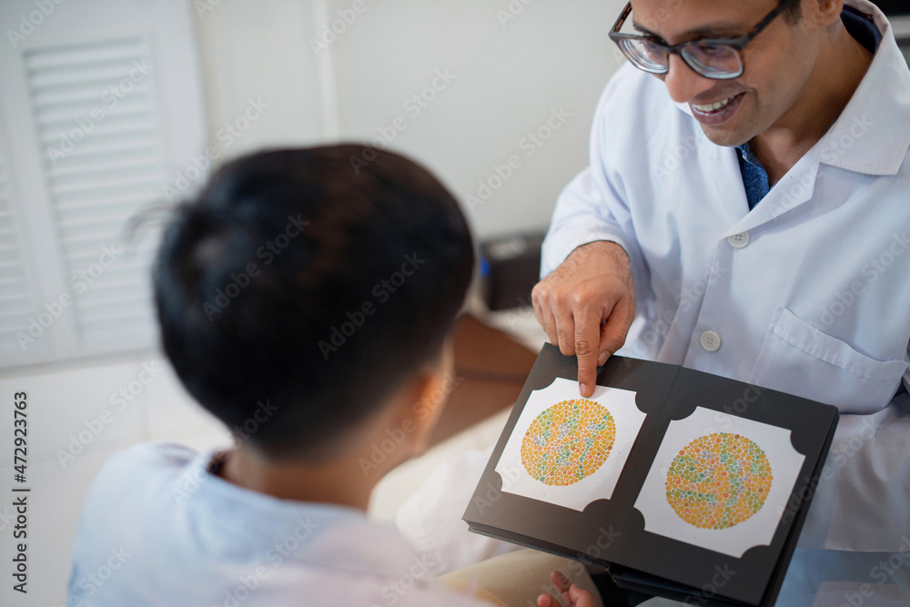 Indian optometrist or optician get color blindness tested for indian ...