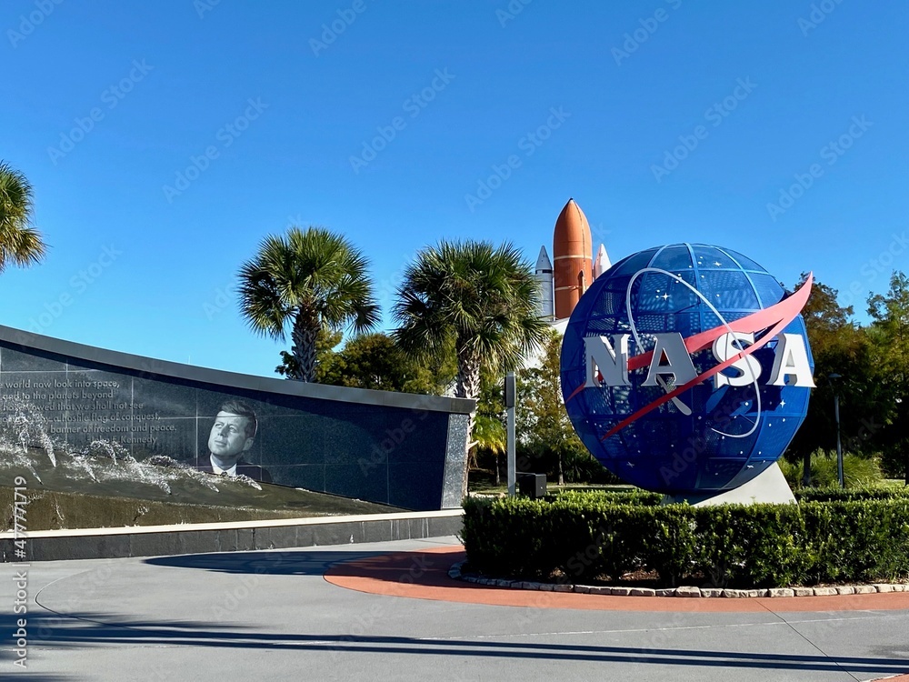 Kennedy Space Center, Florida, USA: Entry Plaza with John F Kennedy ...