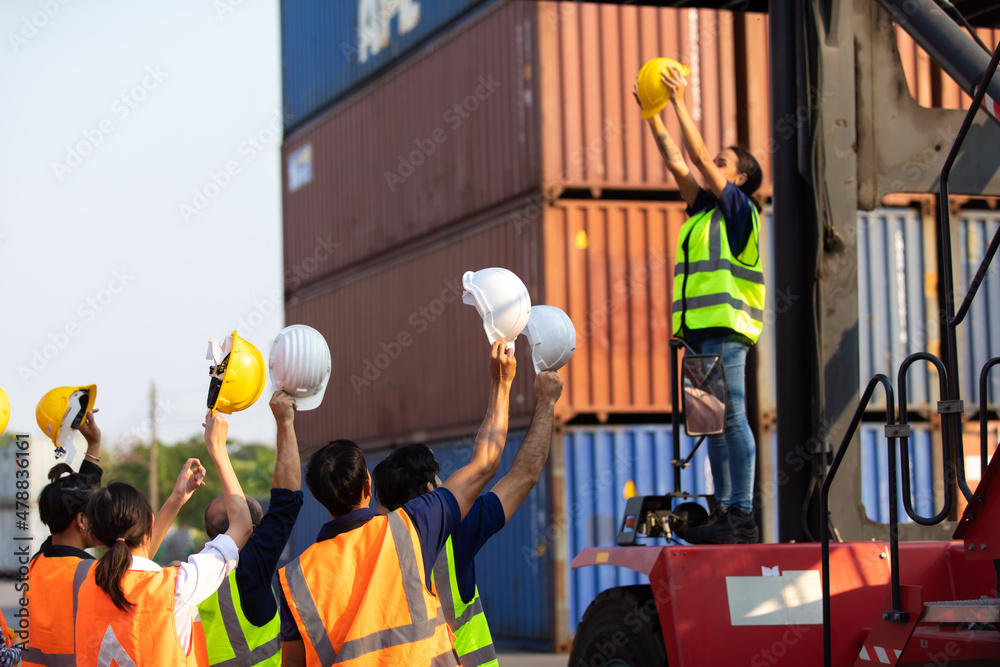 Foto de Stock Hispanic man worker protest leader speaking with ...