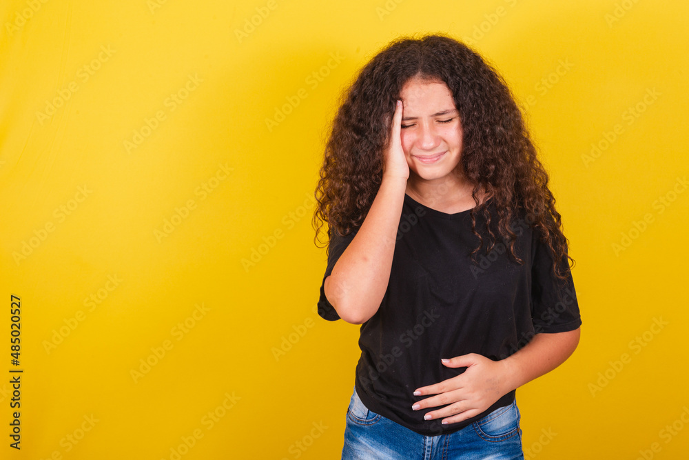 Brazilian, Latin American girl, for Afro hair, yellow background, Hands ...