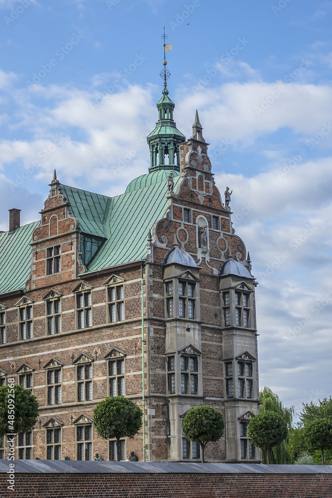 Foto External view of medieval Rosenborg Castle. Rosenborg Castle built ...