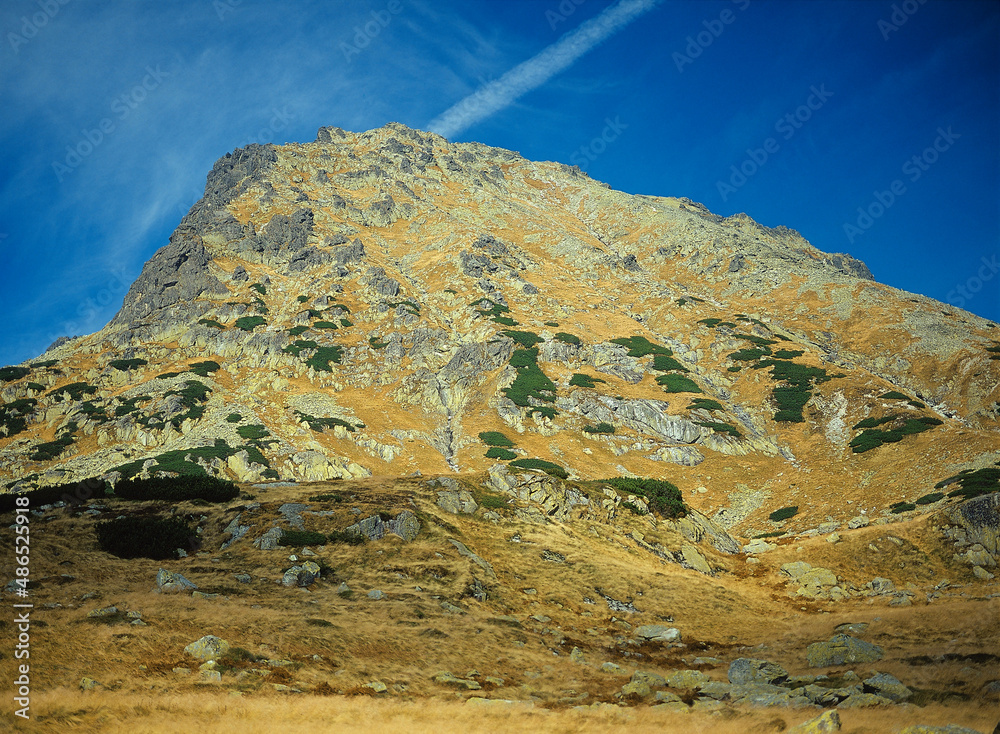 Kozi Wierch peak, Five Polish Ponds Valley "Dolina Pieciu Stawow ...