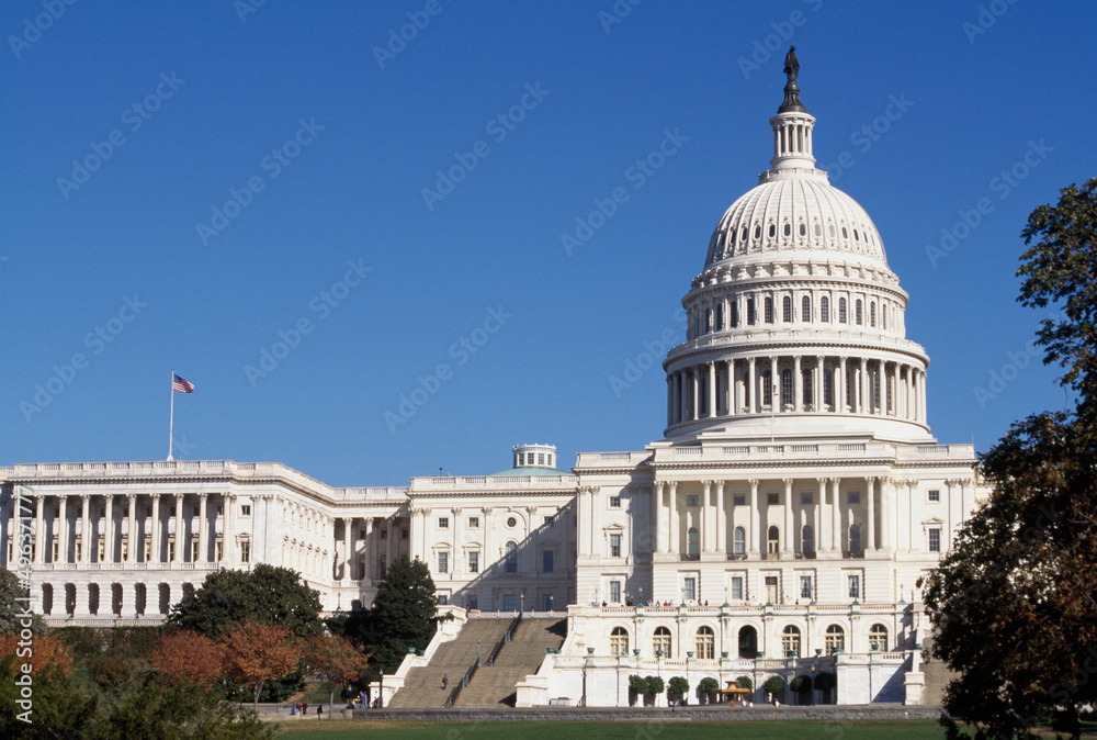 Facade of a government building, Capitol Building, Washington DC, USA ...