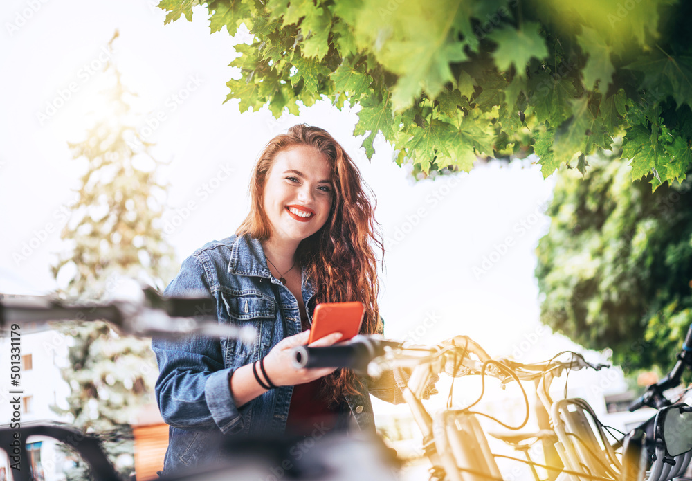 Foto de Stock Portrait of smiling at camera red curled hair caucasian ...