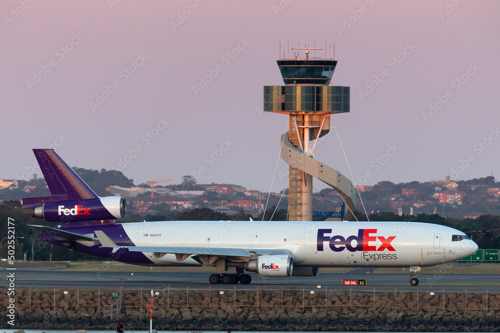 Stock-Foto „Sydney, Australia - October 9, 2013: Federal Express (FedEx ...