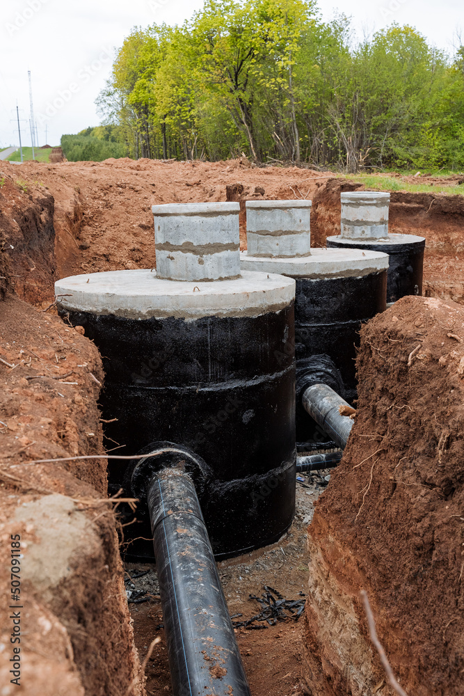 Drainage well, water pipe repair, concrete rings for the well, pipe ...