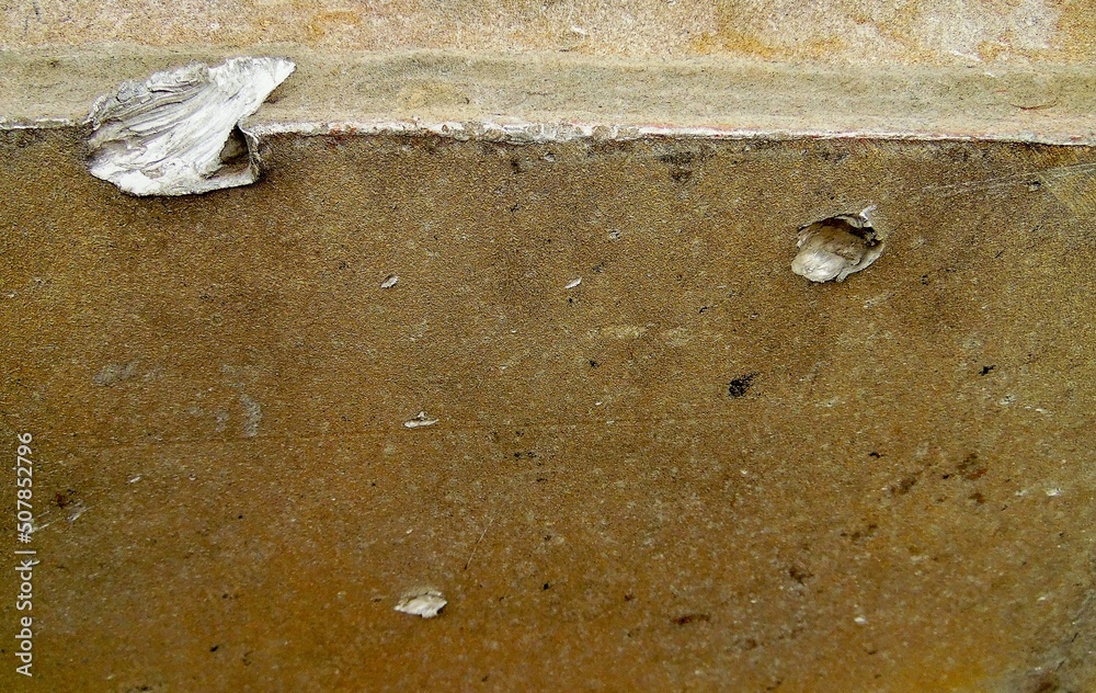 Foto de Stock tank armor slashed by shrapnel from a wrecked tank, close ...