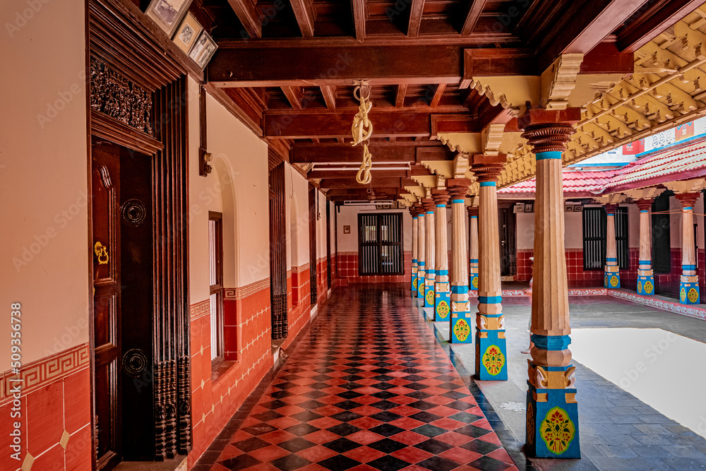Chettinadu Style Heritage Homes in Karaikudi, Pallathur, Athangudi ...