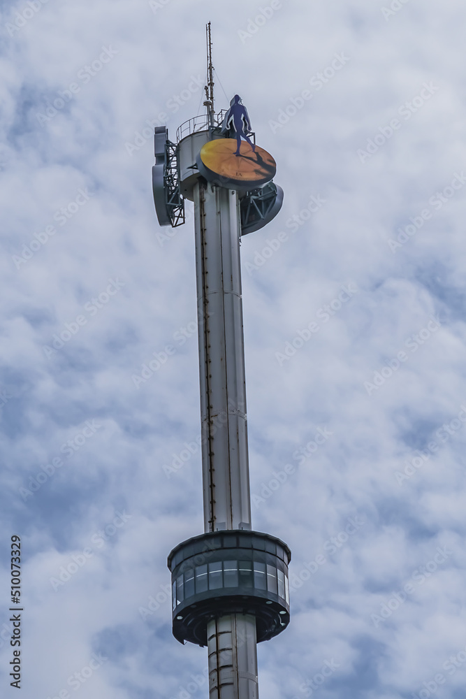 Rotterdam Euromast (designed by Hugh Maaskant, completed between 1958 ...