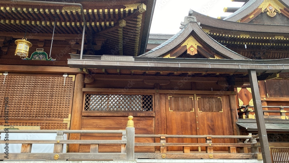 Foto Beautiful wood structure of Japanese honorable shrine main pagoda ...