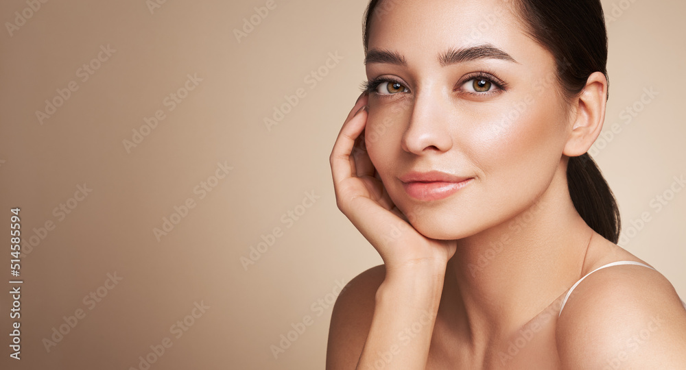 ภาพถ่าย Stock Portrait beautiful young woman with clean fresh skin ...