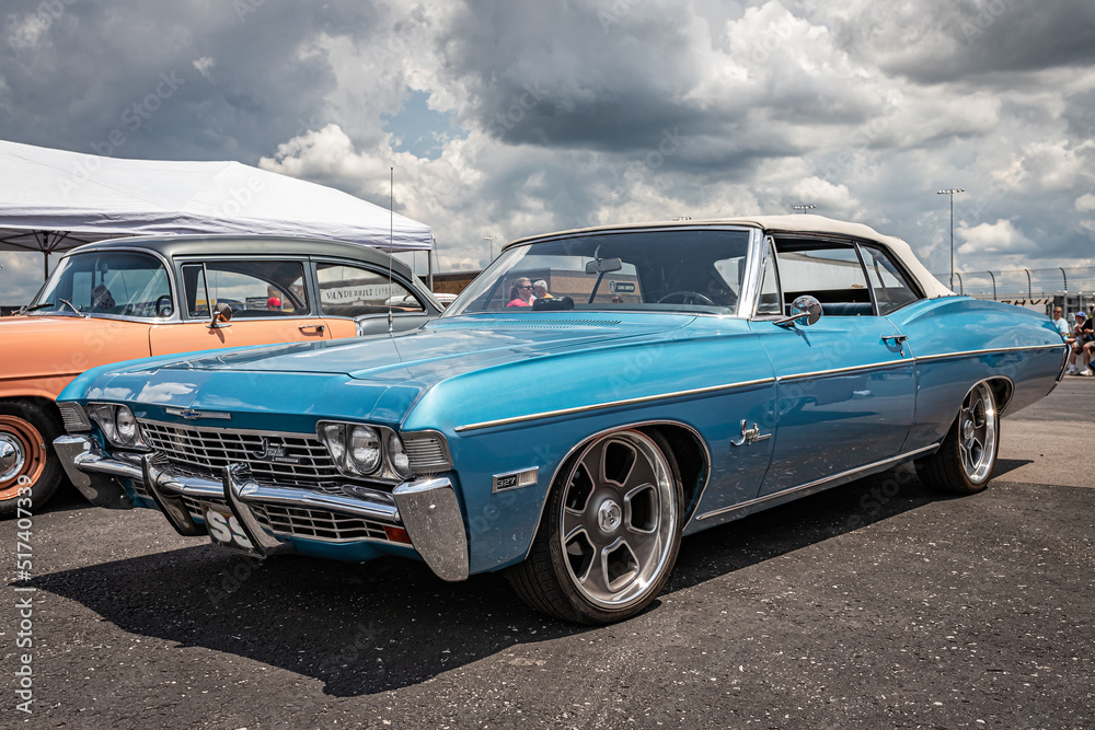 1968 Chevrolet Impala SS 327 Convertible 素材庫相片 | Adobe Stock