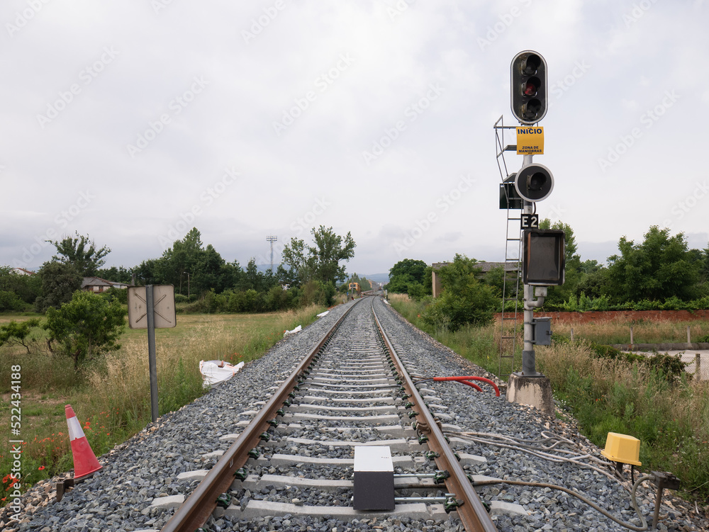 High railway signal for the E2 entrance to the Monforte de Lemos ...