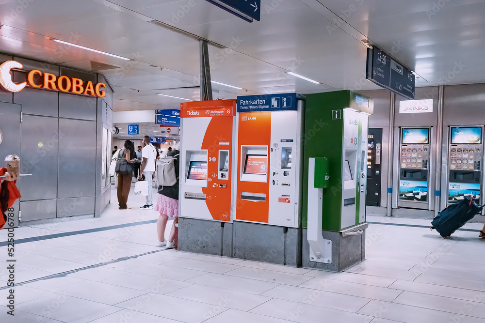 Photo Stock 21 July 2022, Dusseldorf, Germany: Ticket selling self ...