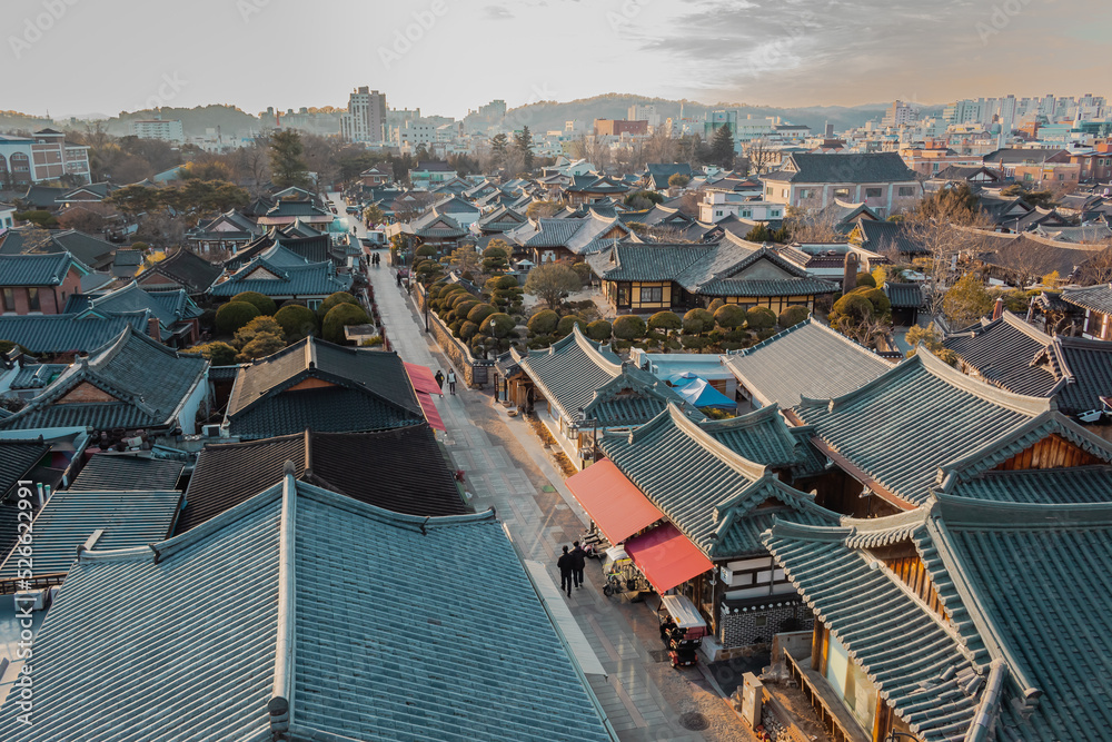 Rooftop city view of the traditional Korean hanok village in Jeonju ...