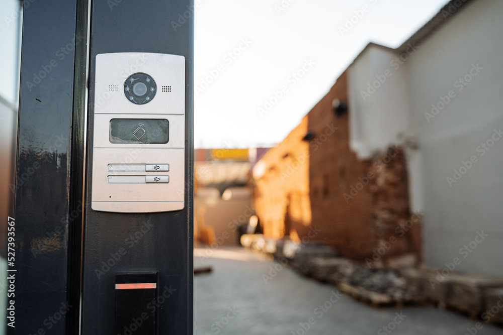 intercom, electronic door lock, automatic gate, remote access, card ...
