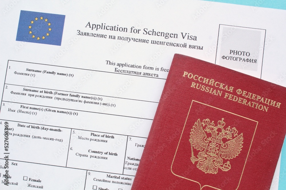 Schengen visa application form in English and Russian language and ...